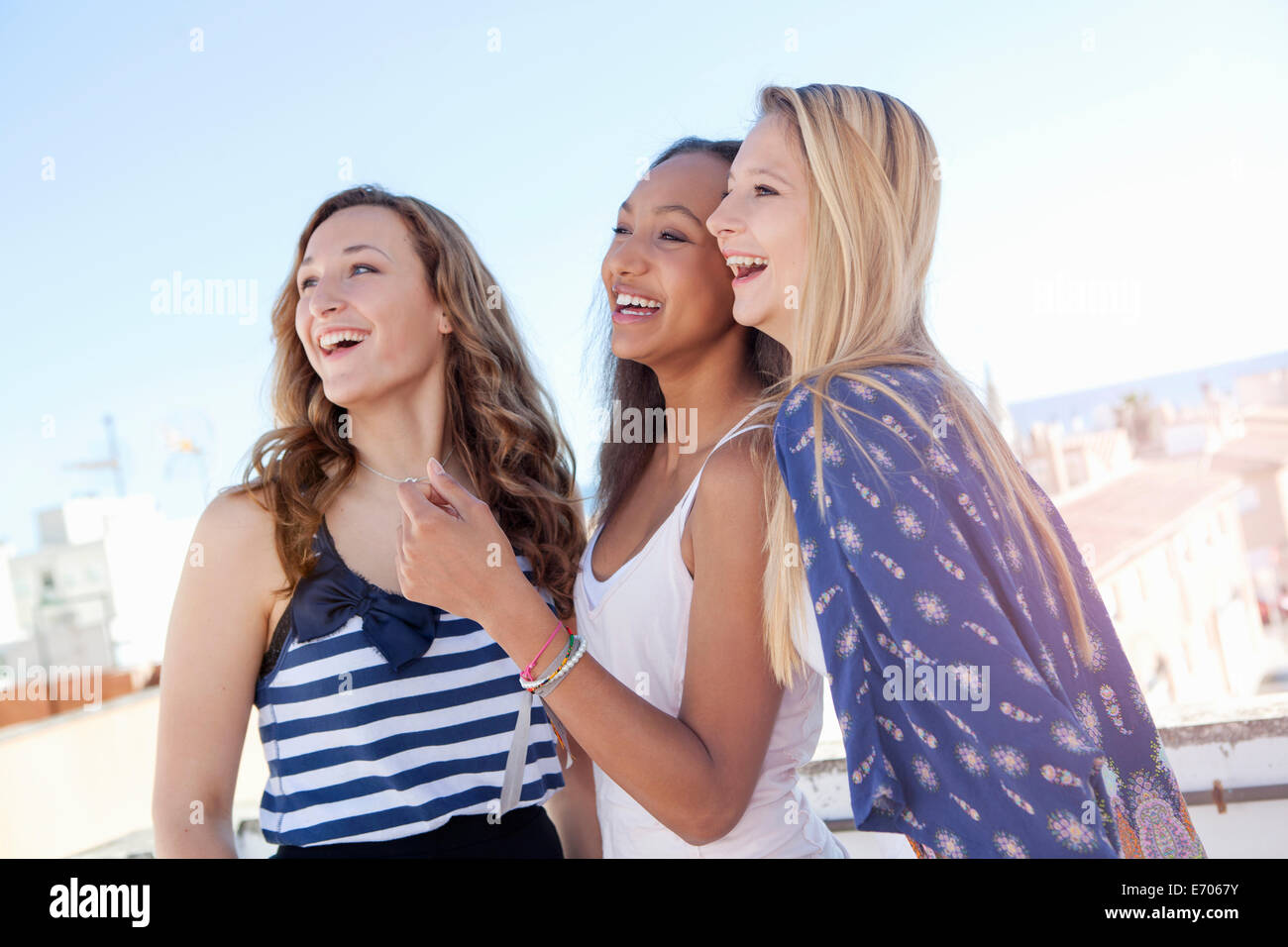 Group Of Girls Laughing Tumblr