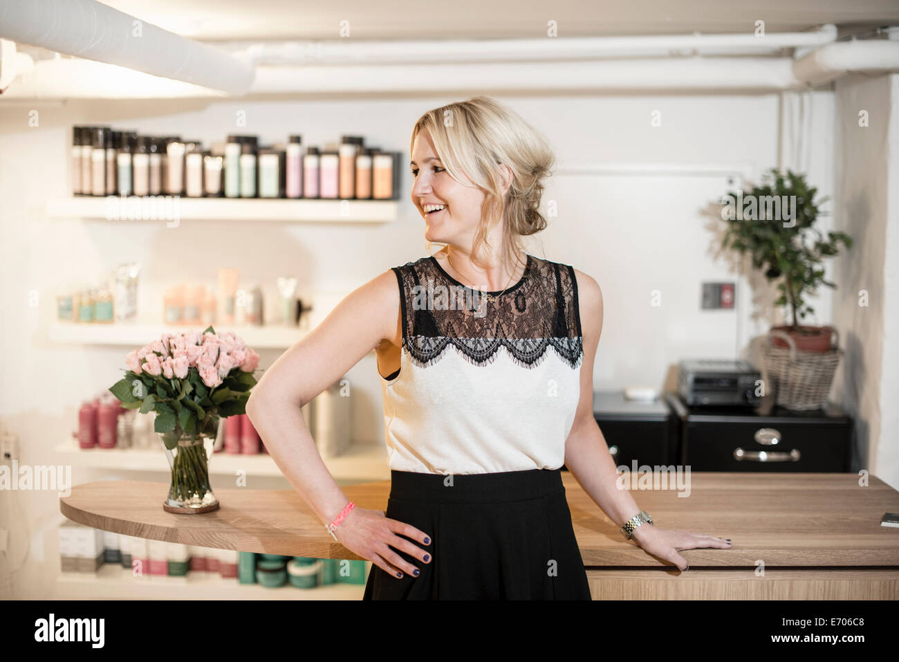 Hairdressing salon reception hi-res stock photography and images - Alamy