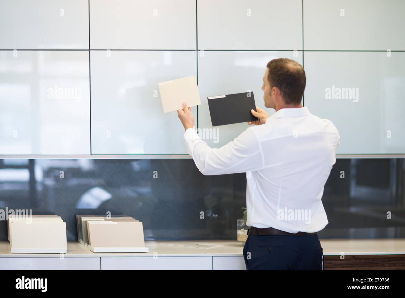 Tiles showroom hi-res stock photography and images - Alamy