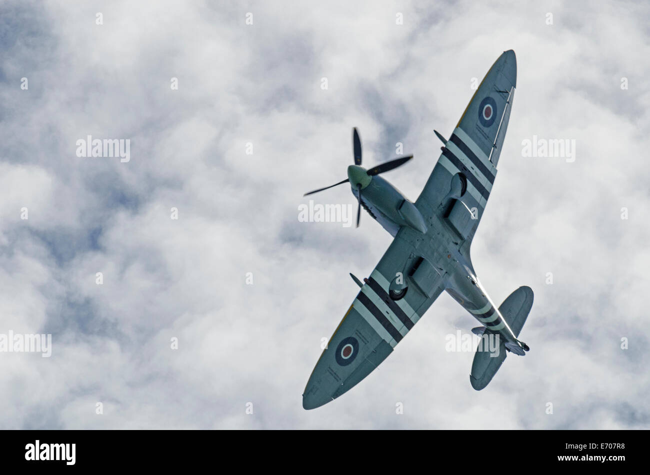 spitfire with invasion stripes Stock Photo - Alamy