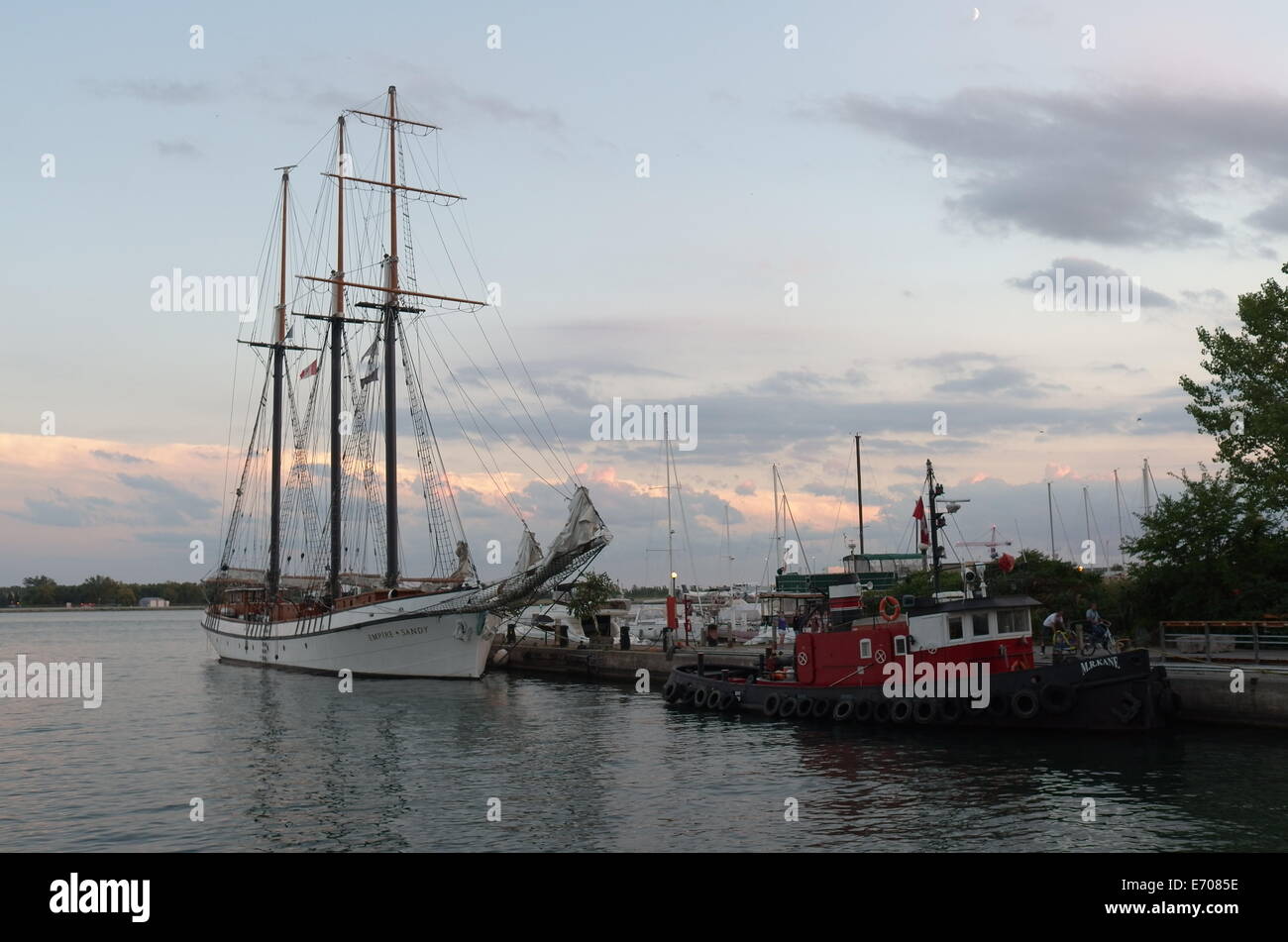Old sailing ship fishing vessel hi-res stock photography and images - Alamy