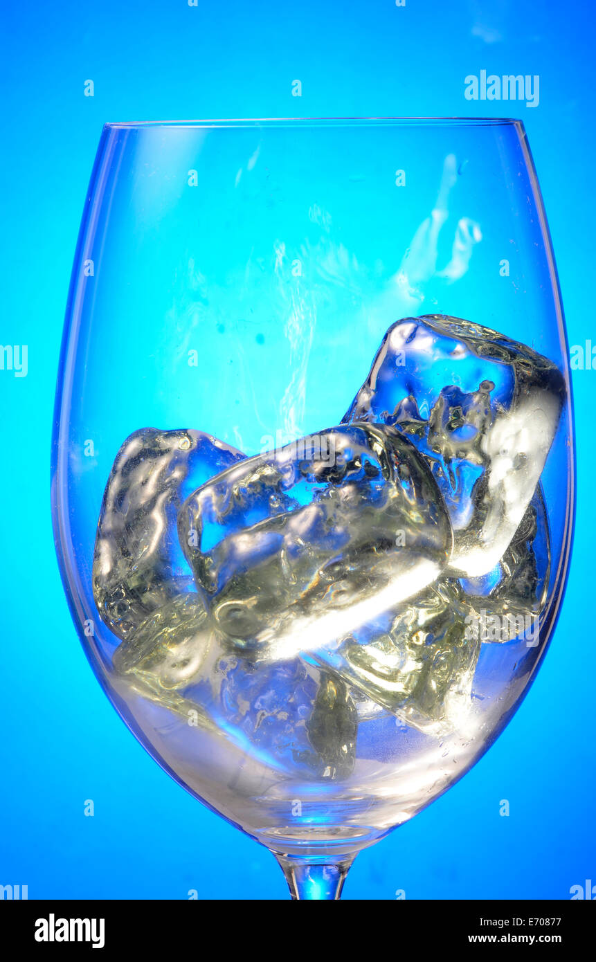 Ice blocks in glass hi-res stock photography and images - Alamy