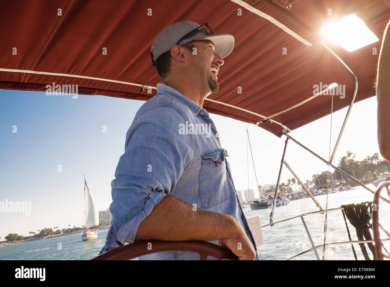 Smiling captain america hi-res stock photography and images - Alamy