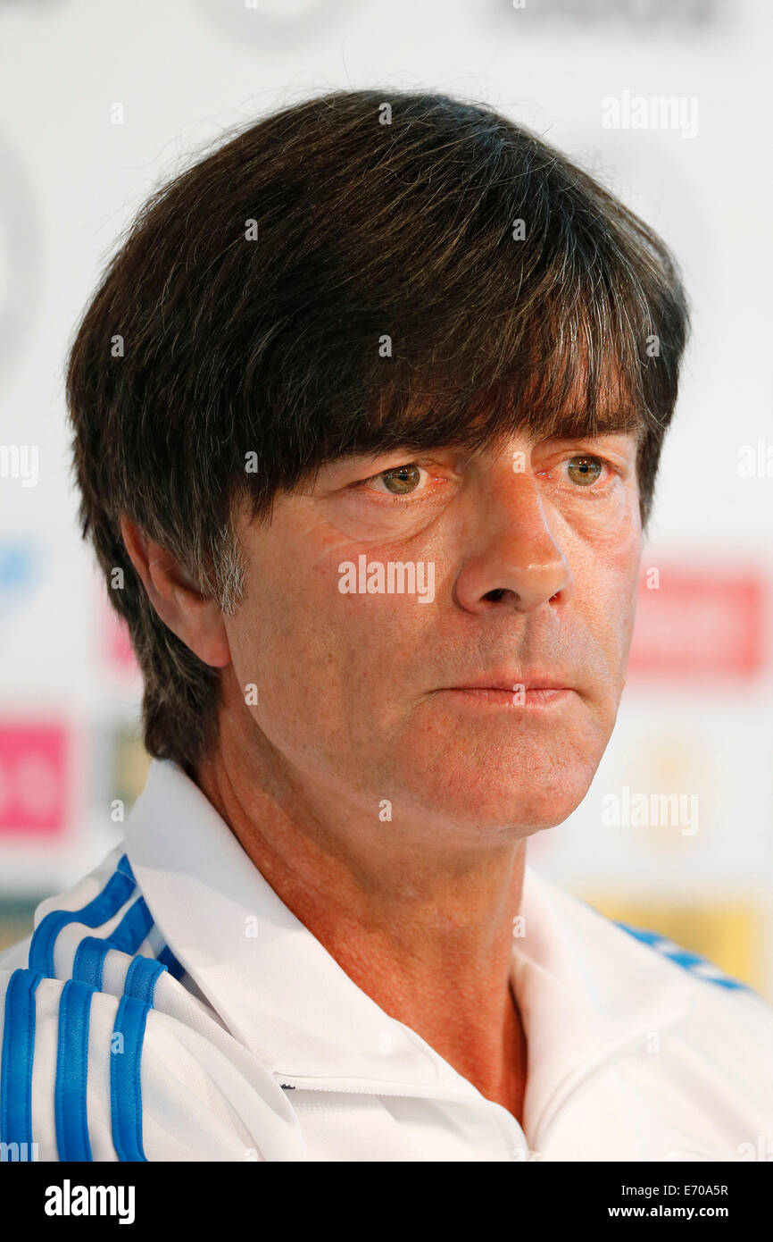 Dfb mercedes hi-res stock photography and images - Alamy