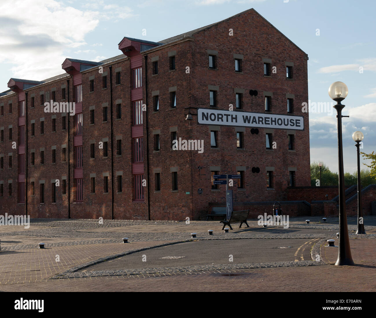 North Warehouse, Gloucester Docks, Gloucestershire, England, UK Stock ...