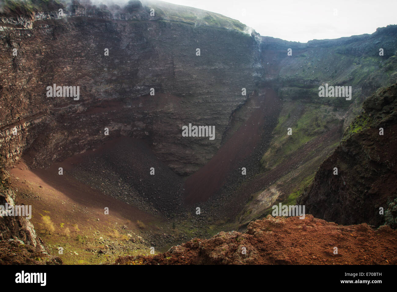Vesuvio Volcano crater Stock Photo - Alamy