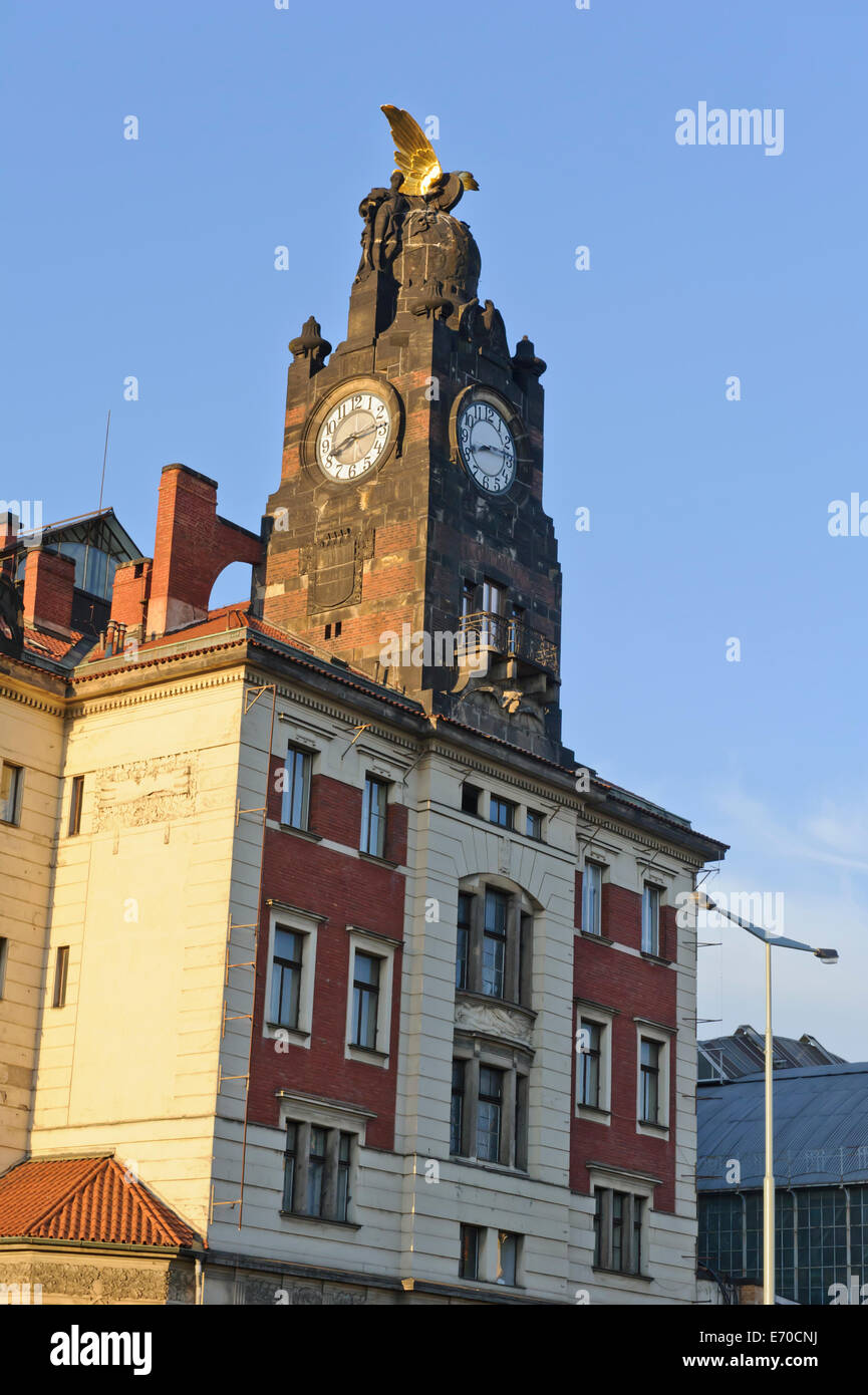 Clock tower train station hi-res stock photography and images - Alamy