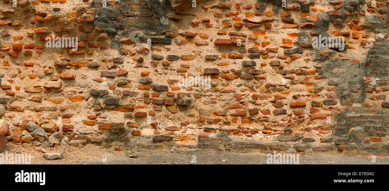 Very old red brick wall. India, Agra. Panoramic photo Stock Photo - Alamy
