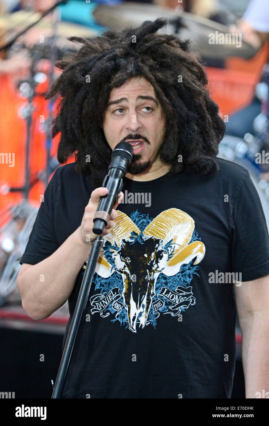 Counting crows on stage hi-res stock photography and images - Alamy