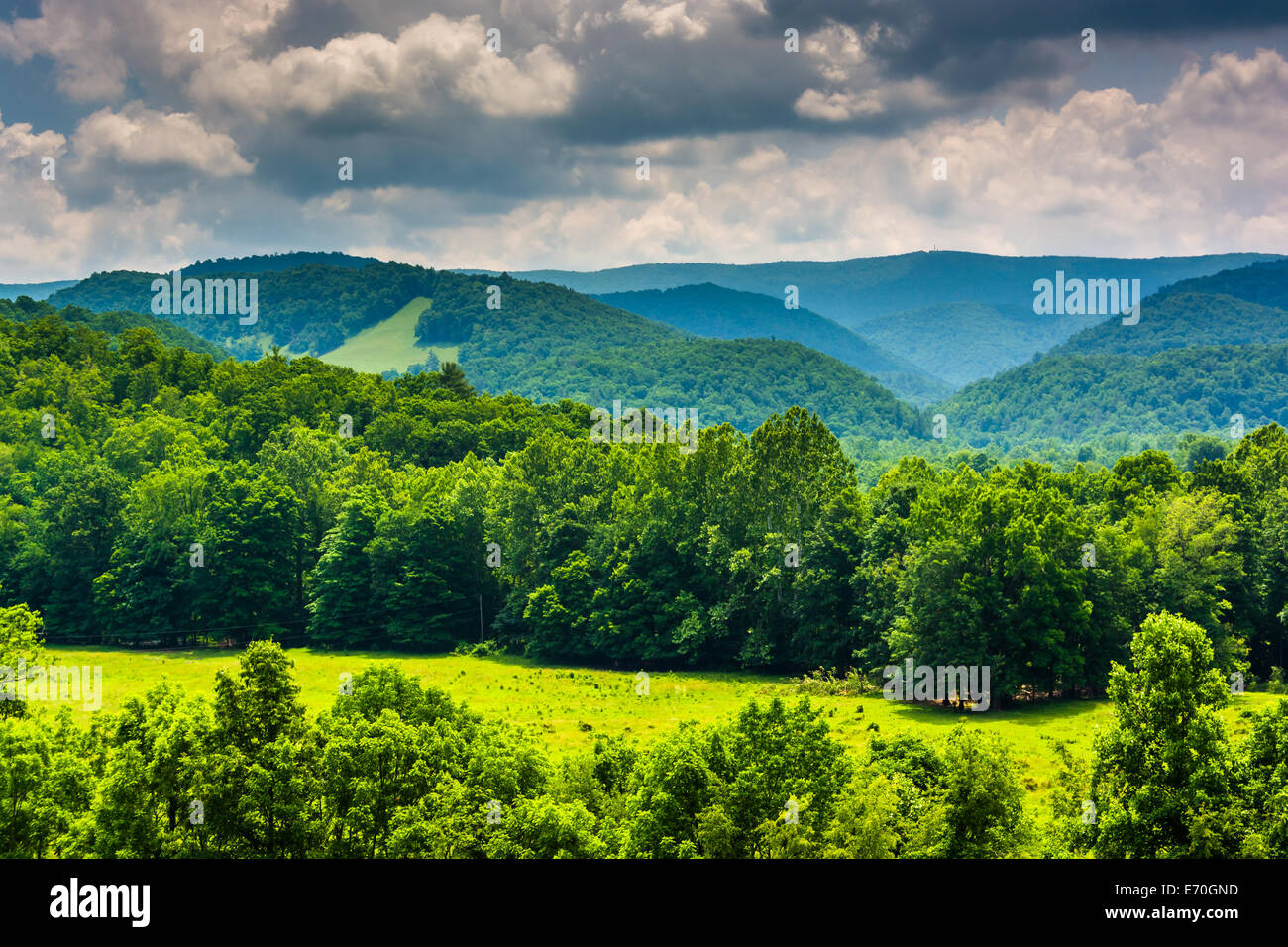 Allegheny alleghenies mountains hi-res stock photography and images - Alamy