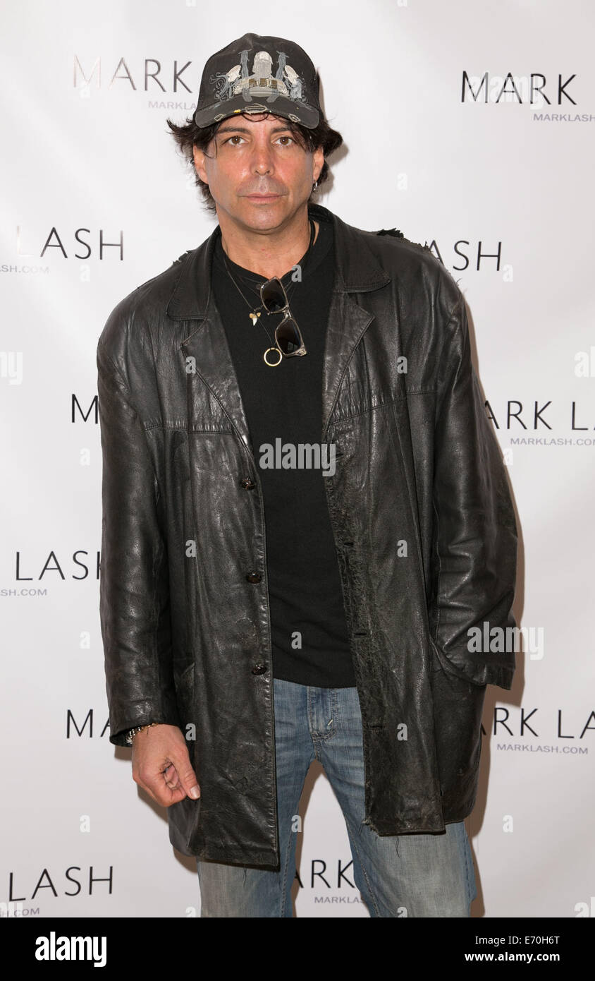 The 2014 Mark Lash Oscar Jewelry Showcase Suite held at The Montage ...