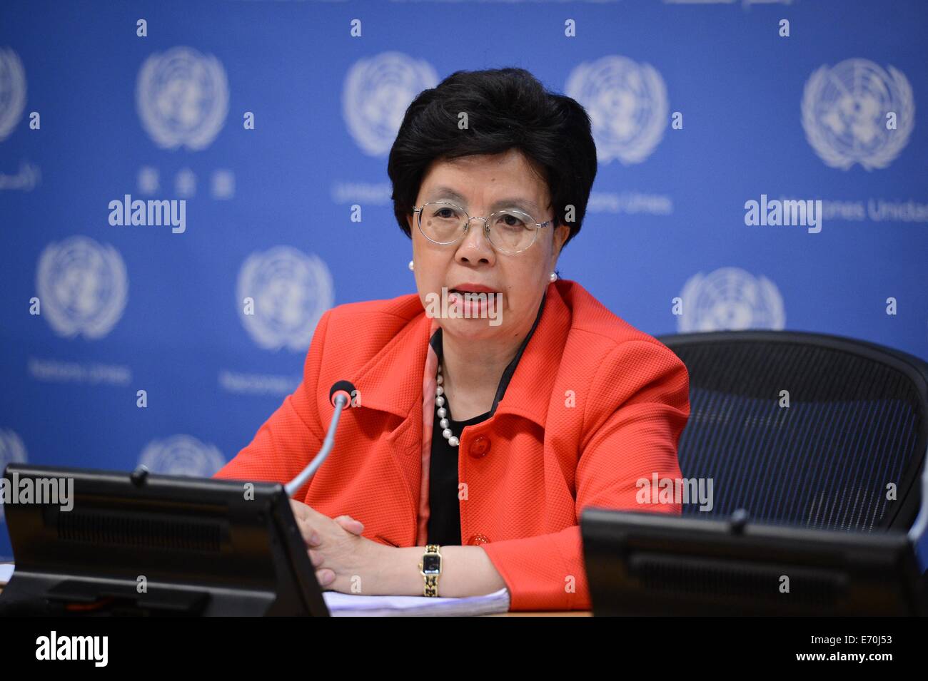 The largest dr hi-res stock photography and images - Alamy