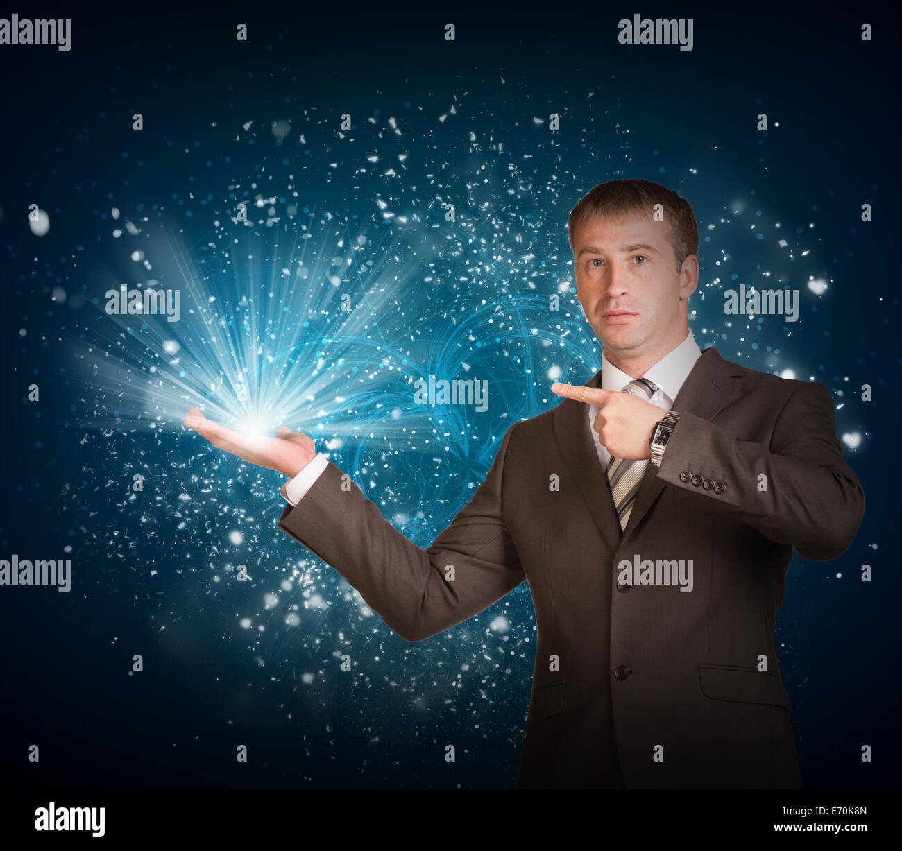 Man in spot light hi-res stock photography and images - Alamy