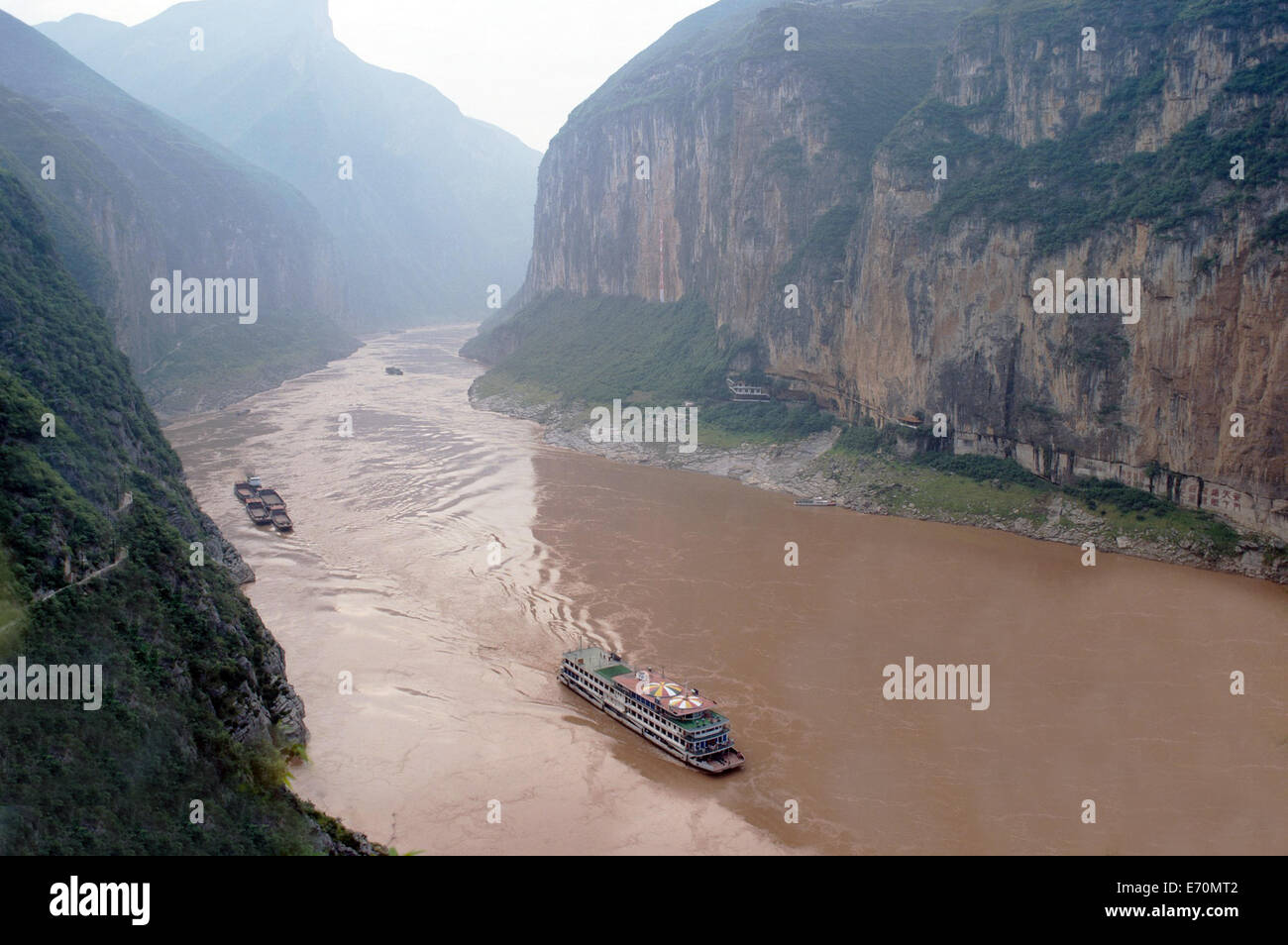 Chongqing, China. 4th Dec, 2012. 2012 General view of Sanxia, Chongqing ...