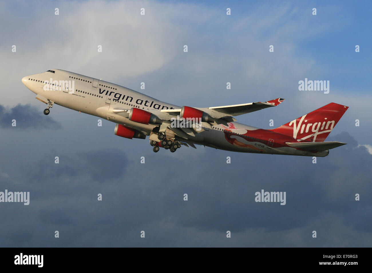 virgin atlantic airlines Stock Photo - Alamy