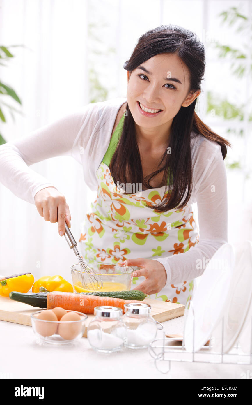 Basic kitchen knife hi-res stock photography and images - Alamy