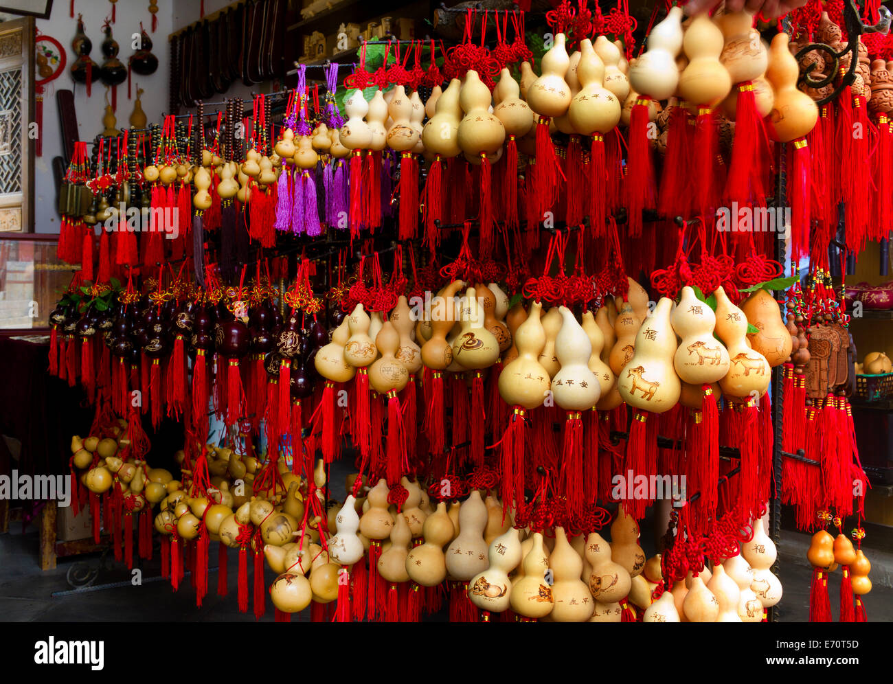 Gourd craft china hi-res stock photography and images - Alamy
