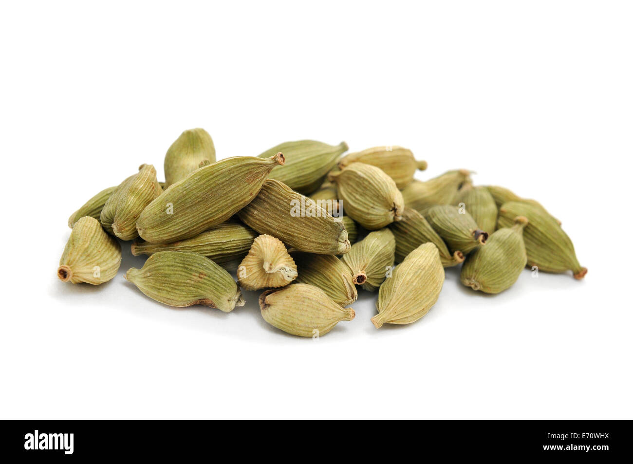 Cardamom seeds hi-res stock photography and images - Alamy
