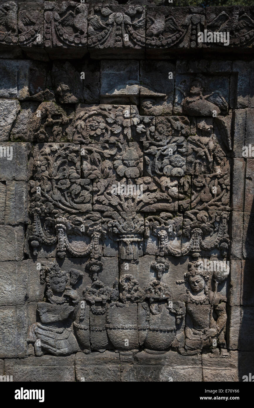 Indonesian stone hi-res stock photography and images - Alamy