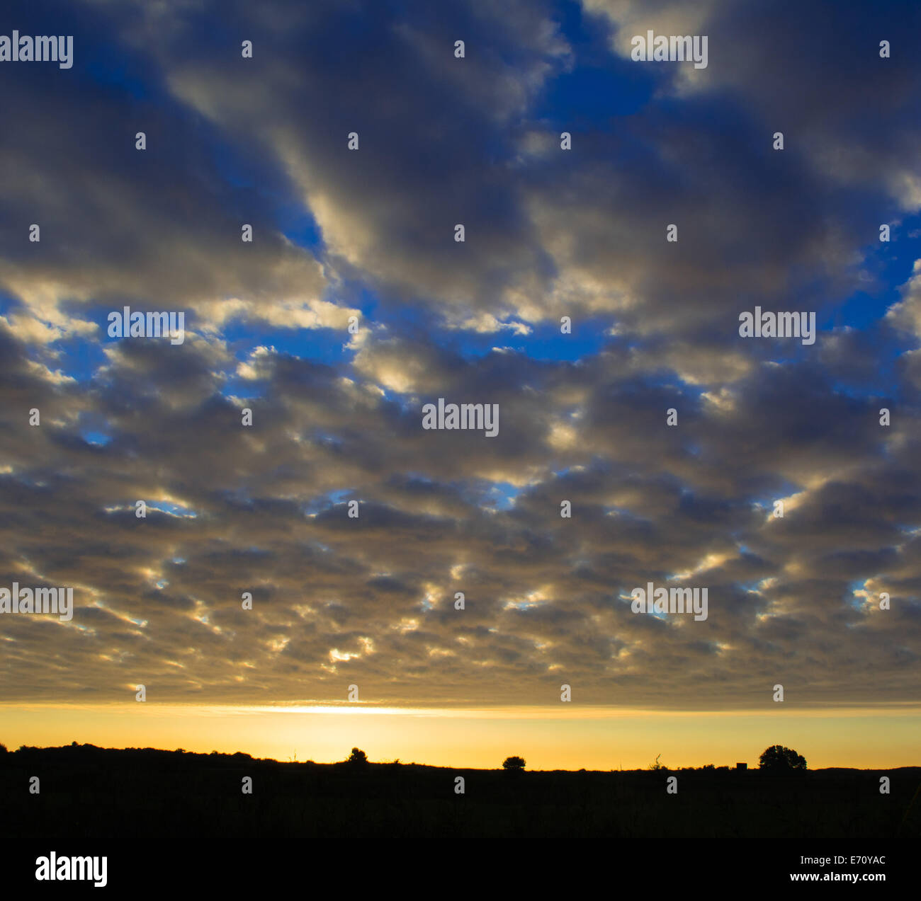 Spectacular dawn hi-res stock photography and images - Alamy