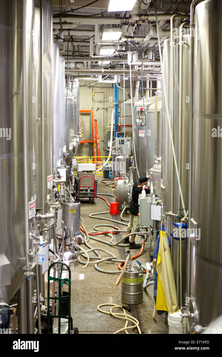 Mikrobrauerei mikrobrauerei hi-res stock photography and images - Alamy