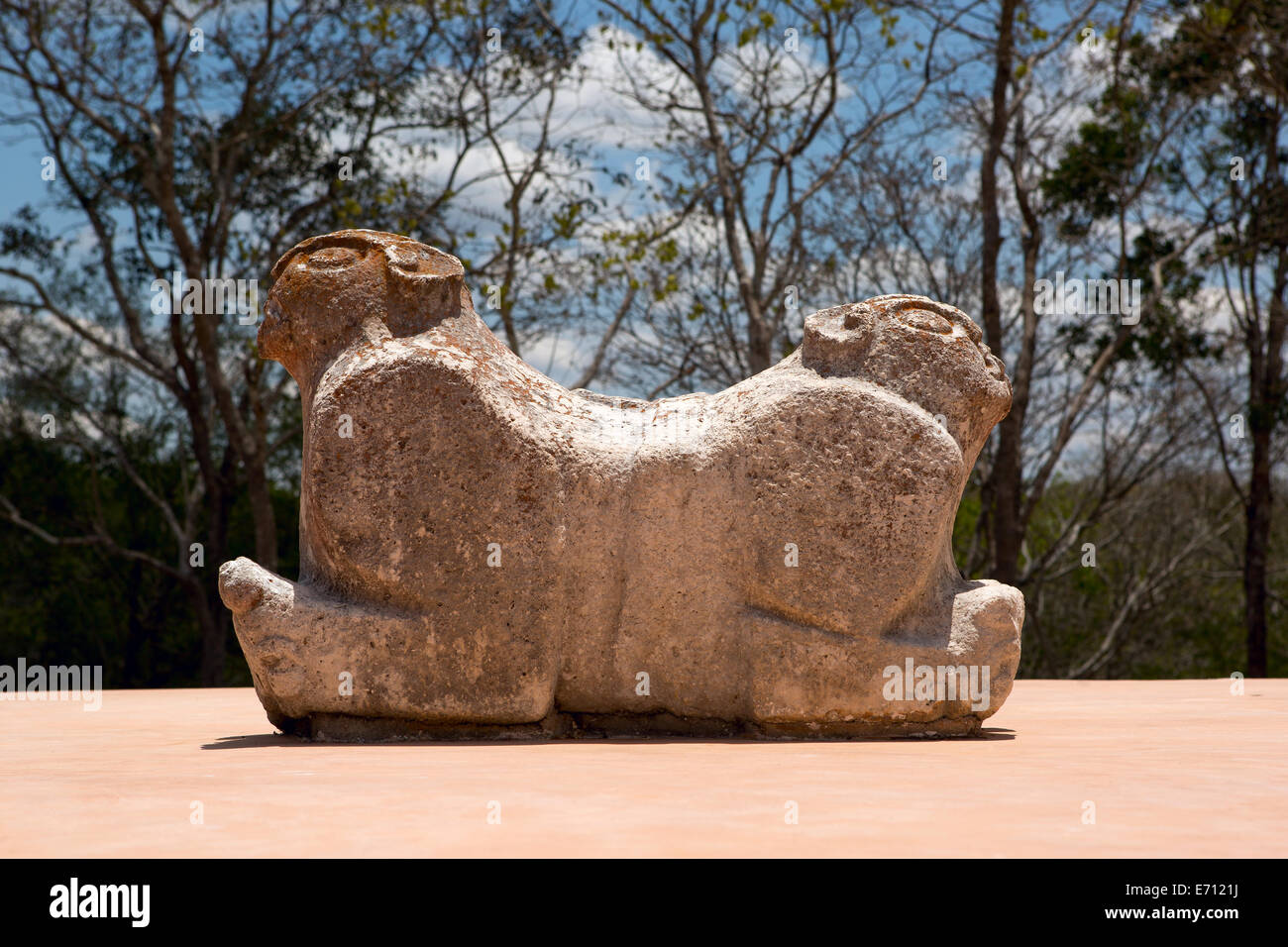 Mayan Statue Stock Photos & Mayan Statue Stock Images - Alamy