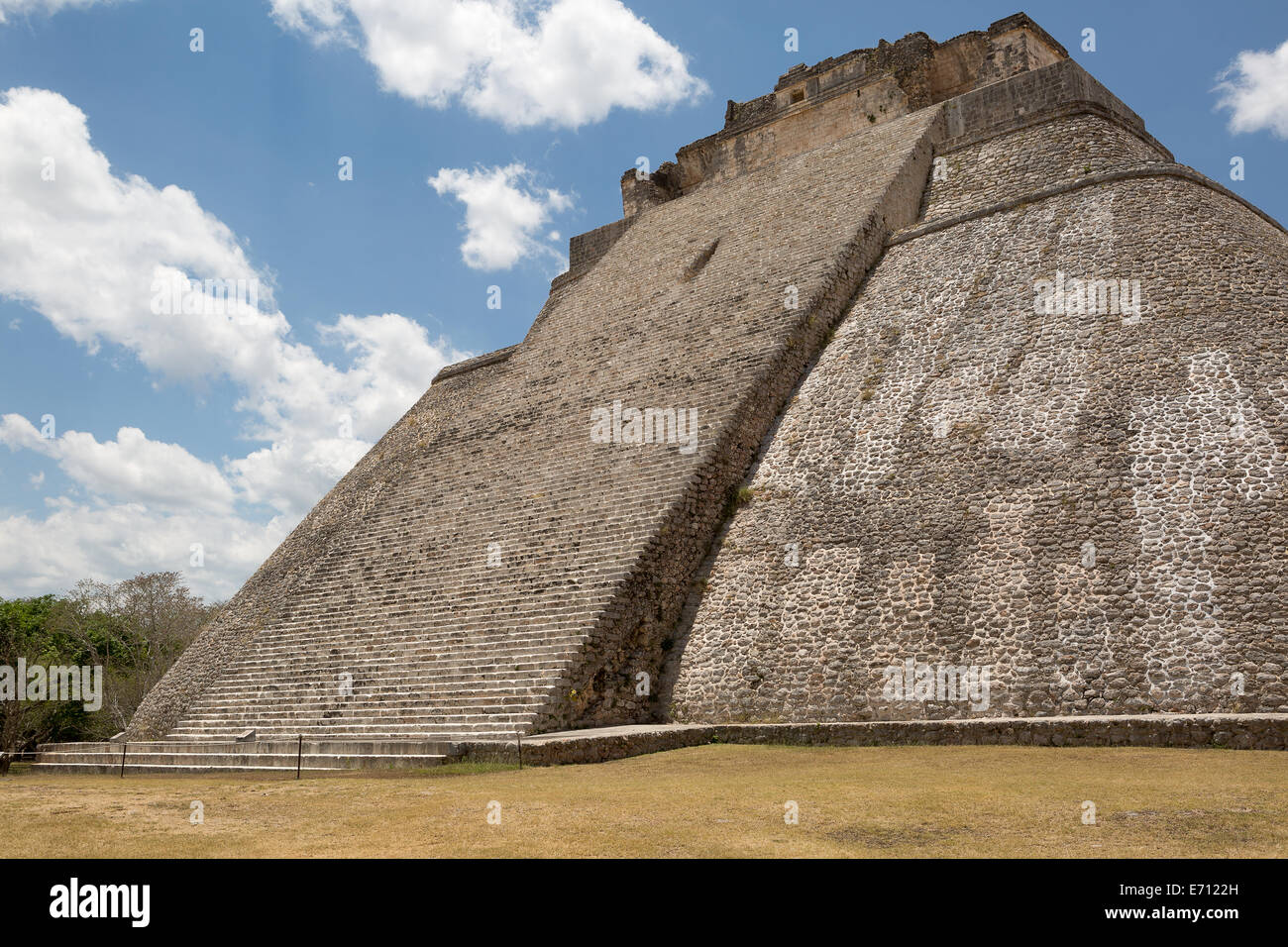 steep stone stairs leading to the top of ancient Mayan temple Stock ...