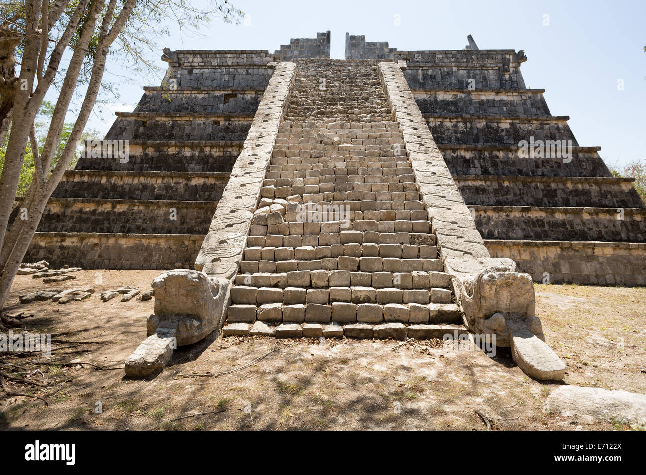 Main mayan hi-res stock photography and images - Alamy