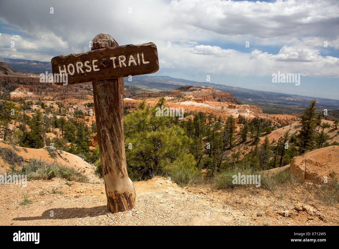 wooden horse trail sign in the deserted red rock mountains Stock Photo ...