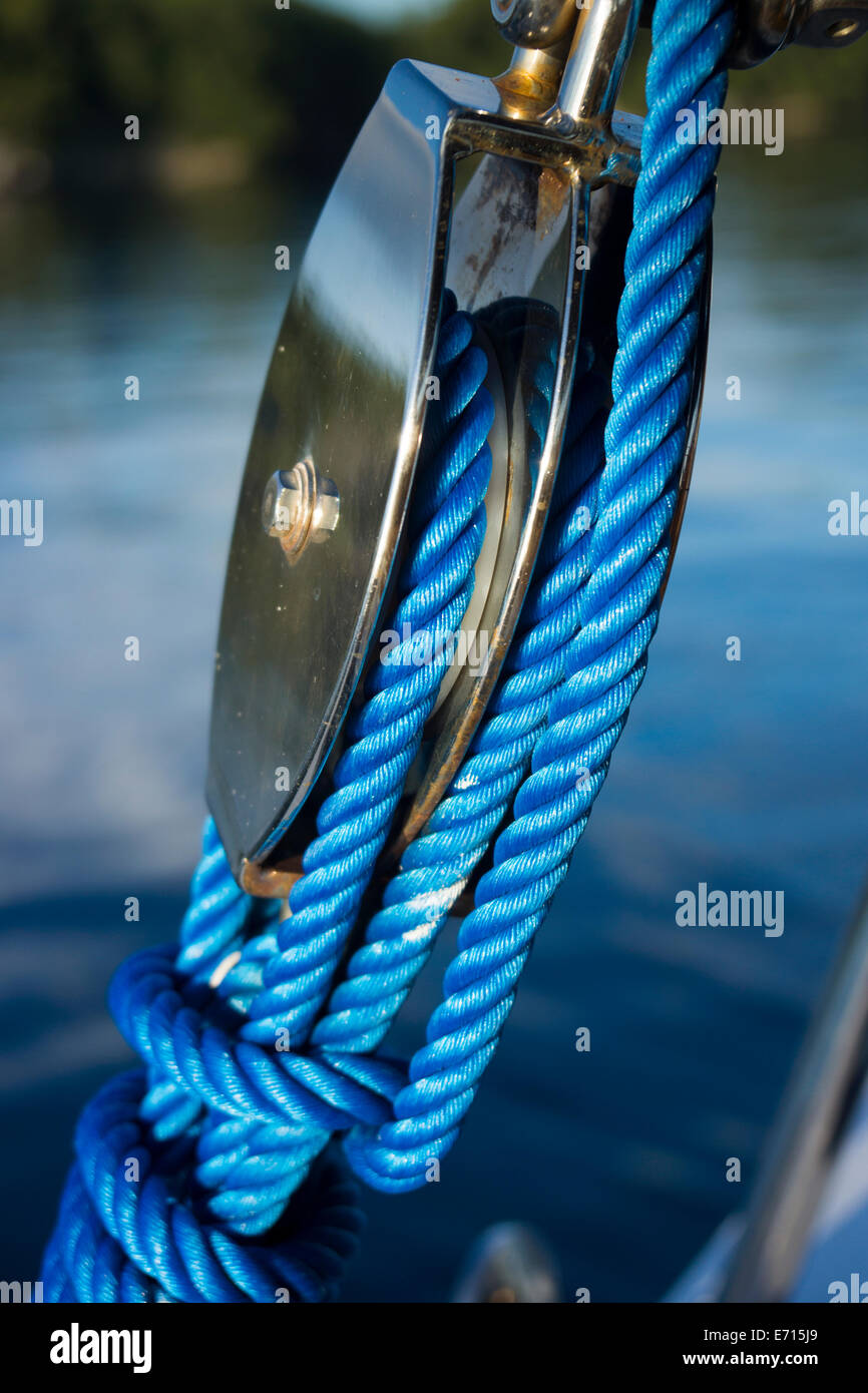 Rigging metal hi-res stock photography and images - Alamy