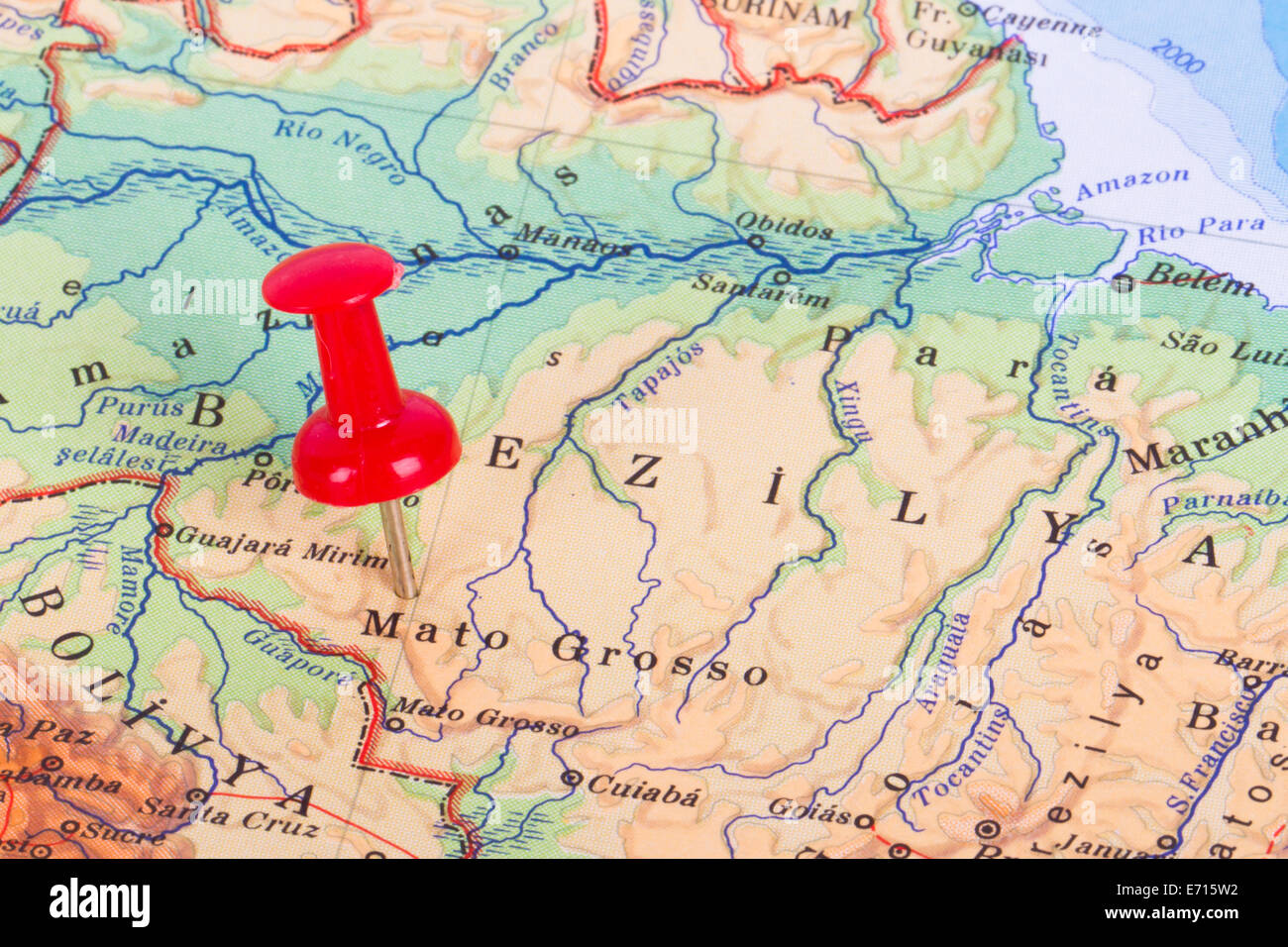 Close up view of red pushpin on map Stock Photo - Alamy