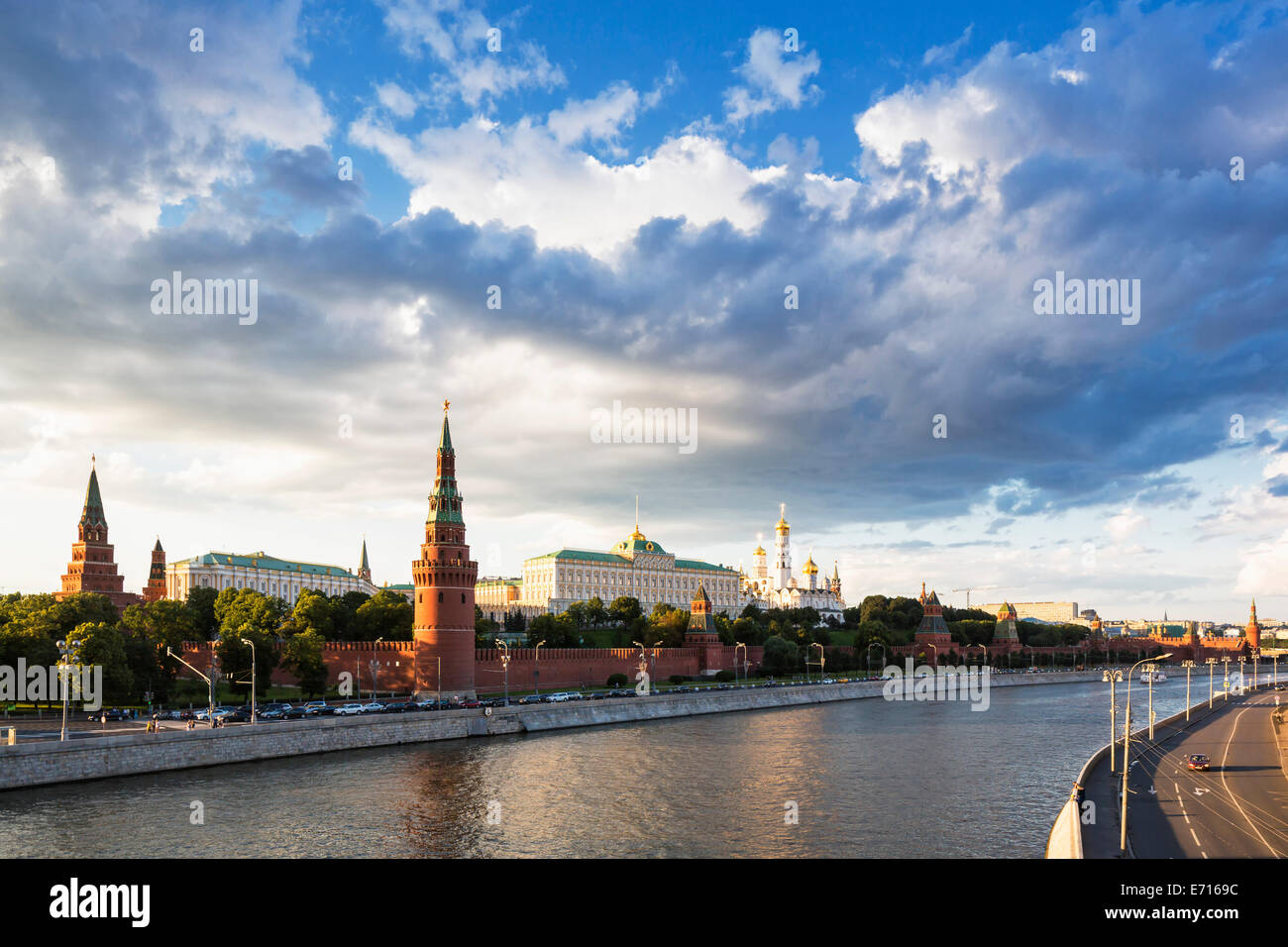 Russia, Moscow, River Moskva, Kremlin wall with towers and cathedrals ...