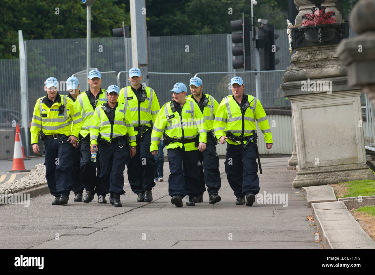 Police shift change hi-res stock photography and images - Alamy