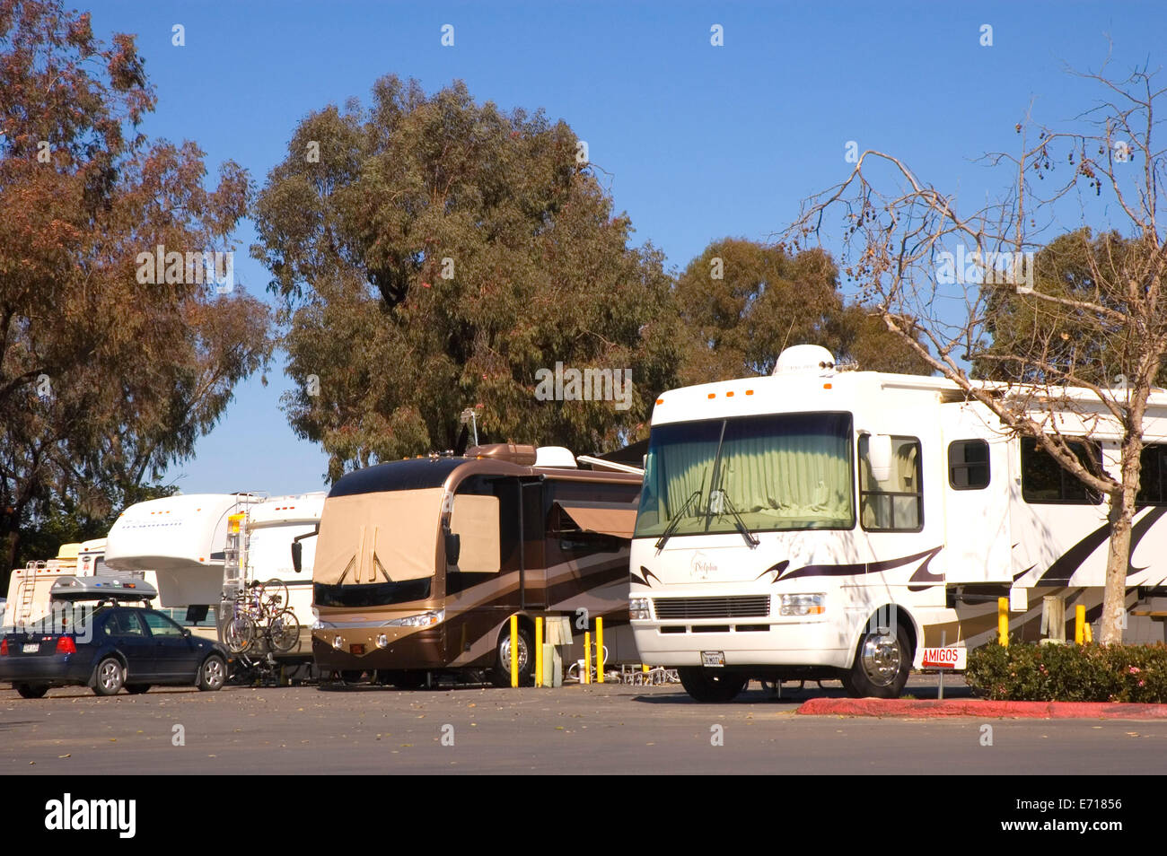 Motorhome in campground, Campland by the Bay, Mission Bay Park ...