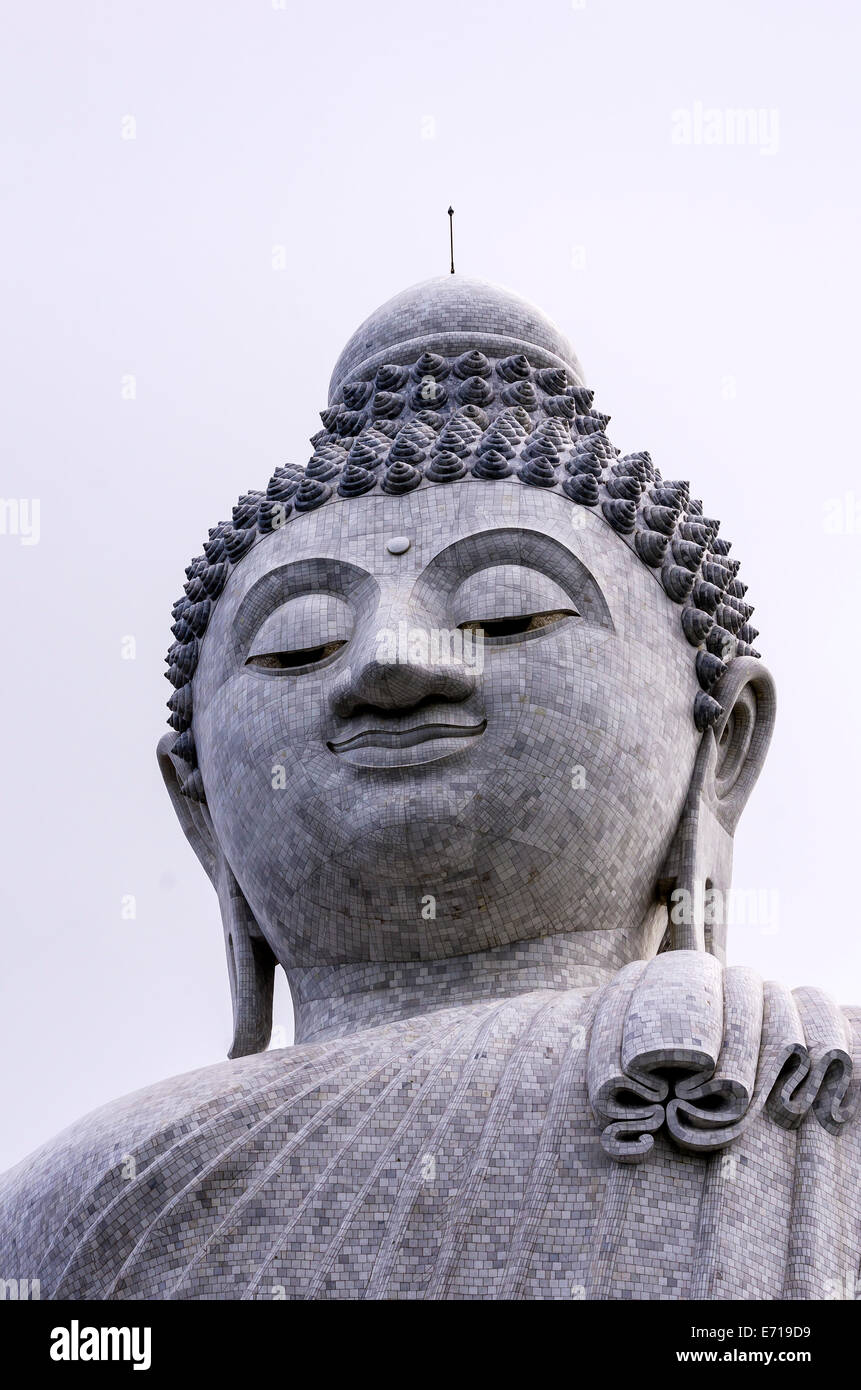 Big head statue hi-res stock photography and images - Alamy