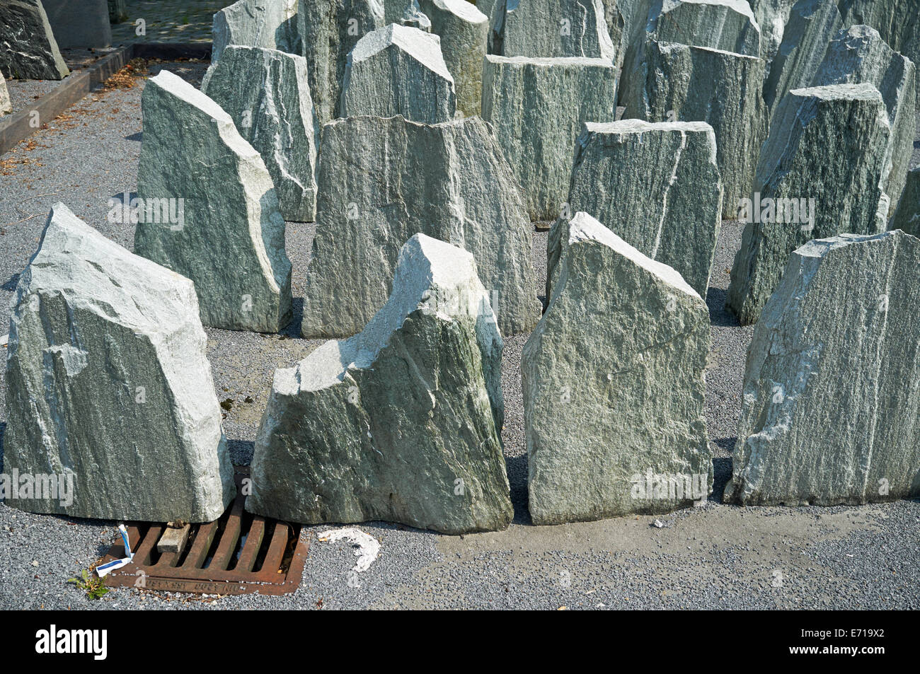 Gravestones grave stones hi-res stock photography and images - Alamy