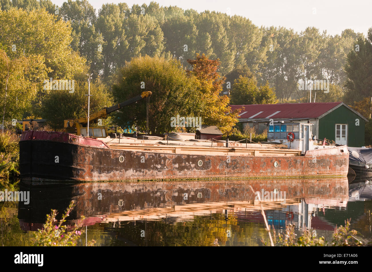 Dutch barge on Norfolk Broads Stock Photo - Alamy
