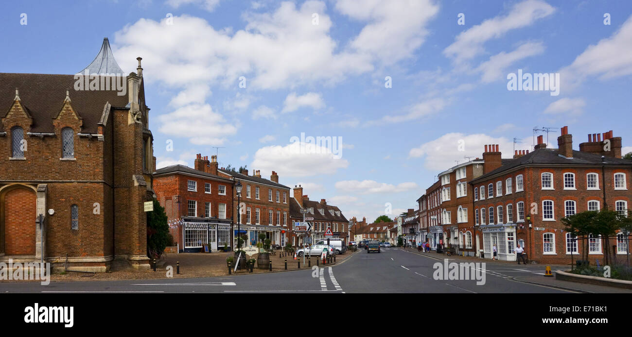 Woburn village bedfordshire hi-res stock photography and images - Alamy