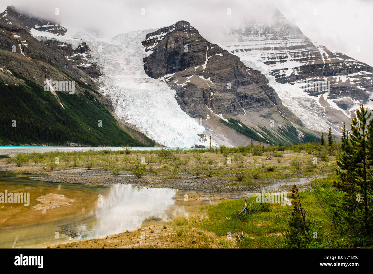 Scenic mountain hiking views, Berg Lake Trail, Mount Robson Provincial ...