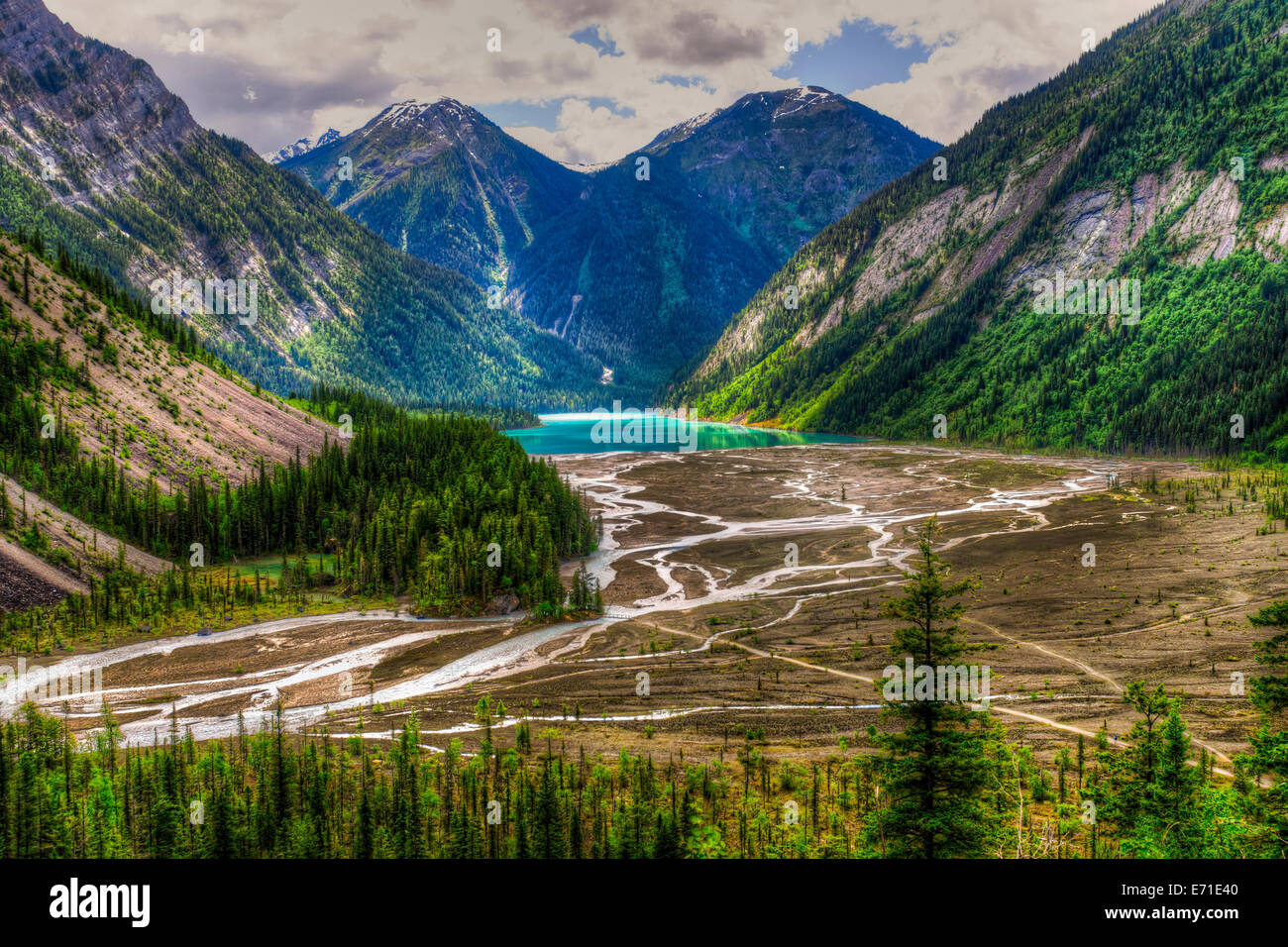 Scenic mountain hiking views, Berg Lake Trail, Mount Robson Provincial ...