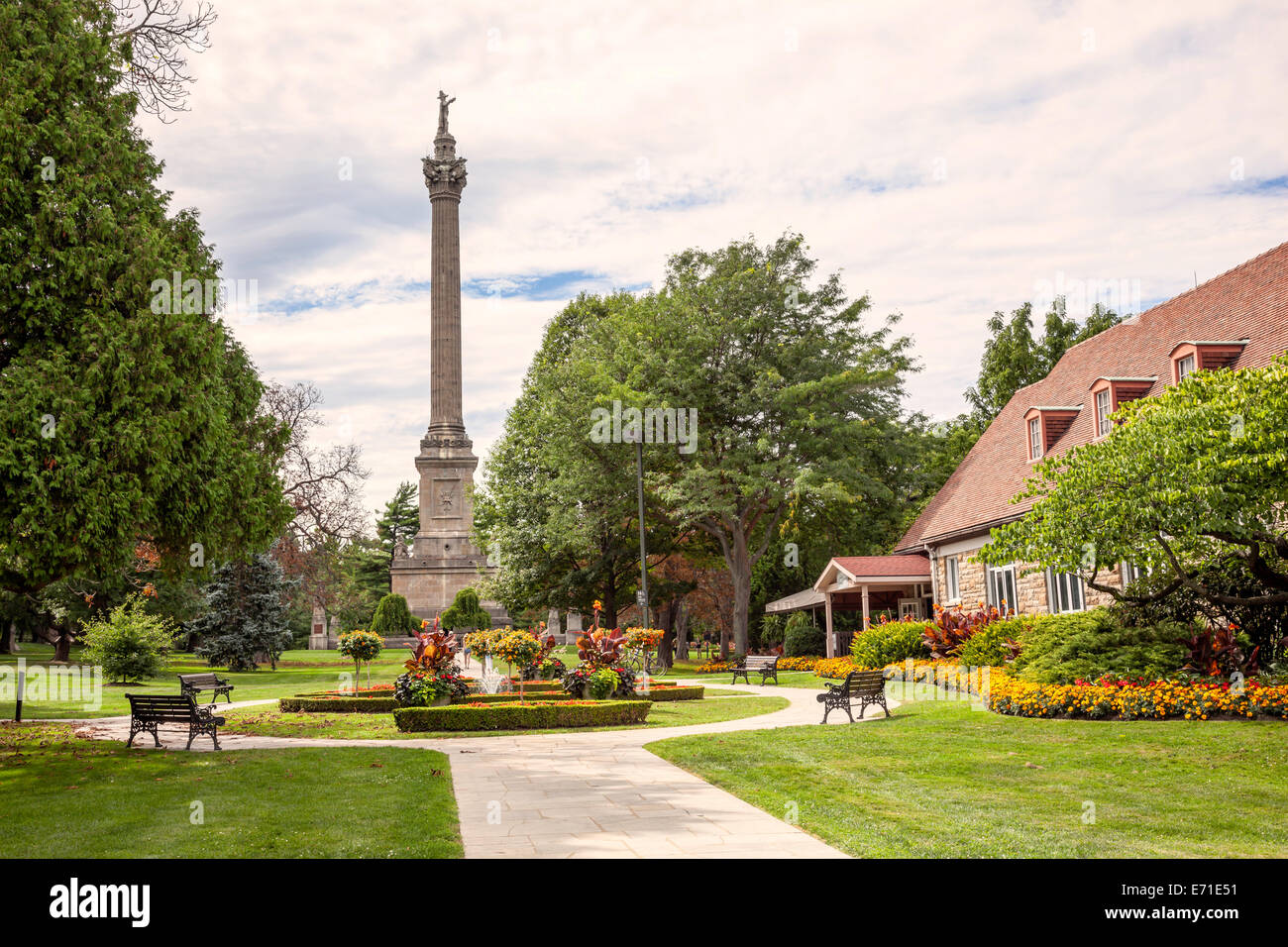 Brock's Monument at Queenston Heights Battlefield; War of 1812, of ...