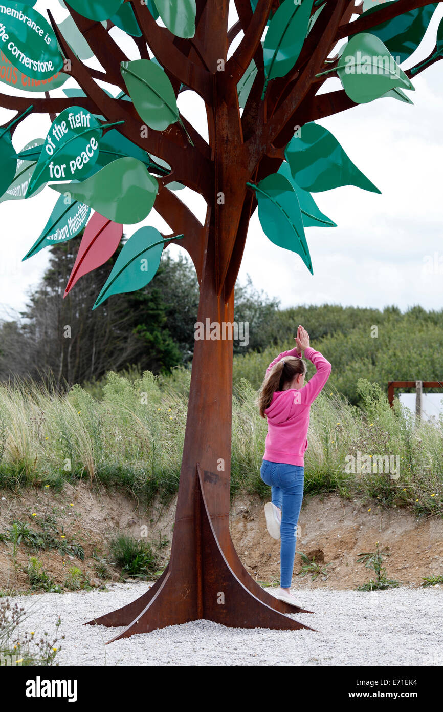 The tree of Freedom and peace. Yoga pose, the tree Stock Photo - Alamy