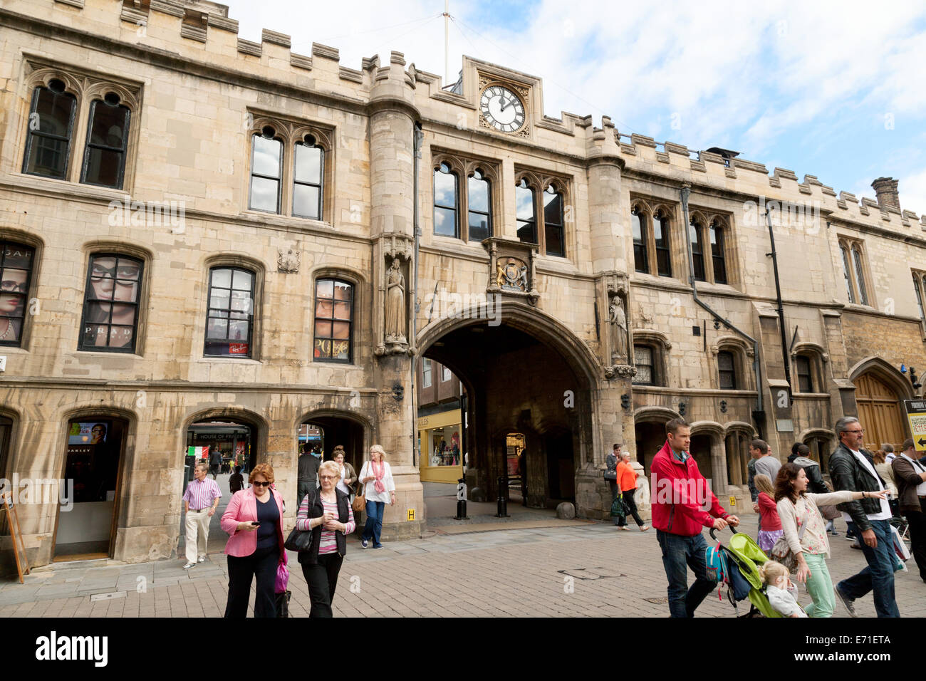 Stonebow Gate, Lincoln, also houses the Guildhall, Lincoln city centre ...