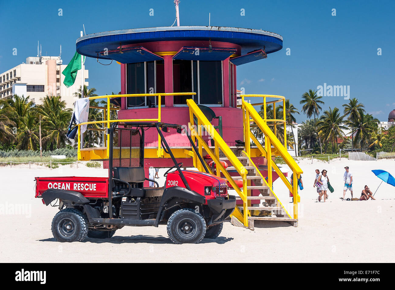 Real control tower hi-res stock photography and images - Alamy