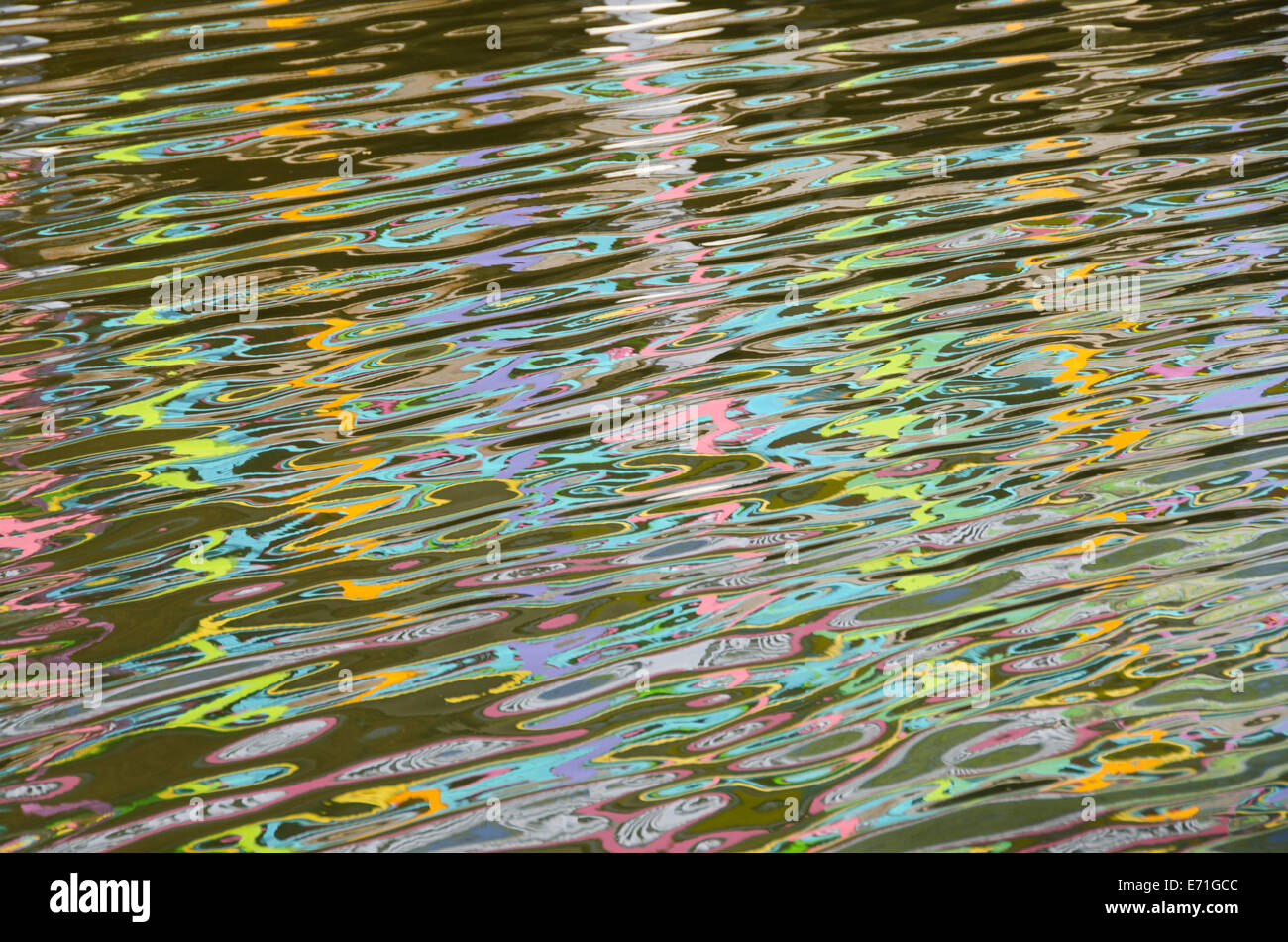 USA, Kentucky, Kuttawa, Lake Barkley, Buzzard Rock. Colorful ...