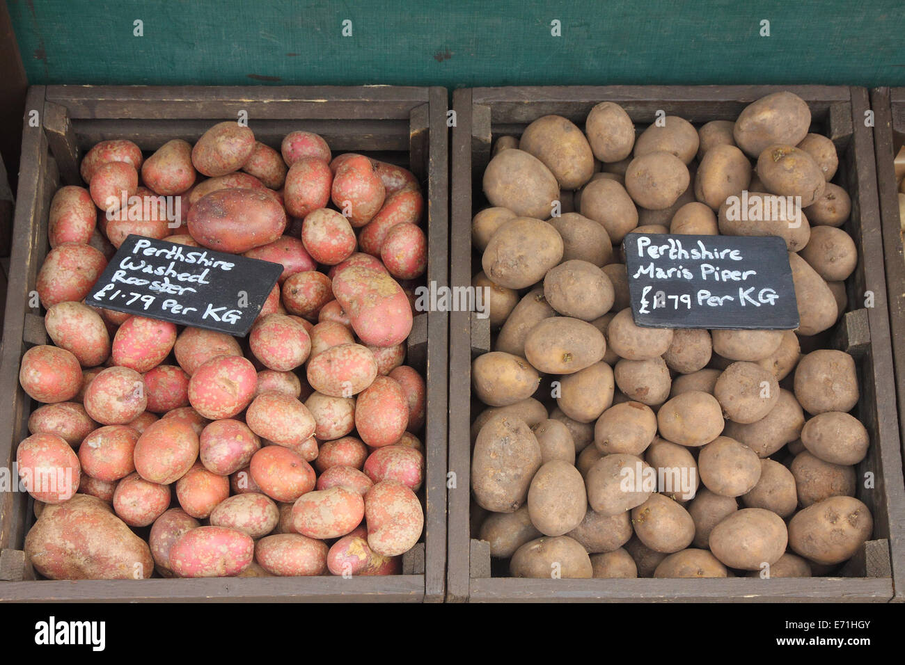 Maris piper potatoes hi-res stock photography and images - Alamy