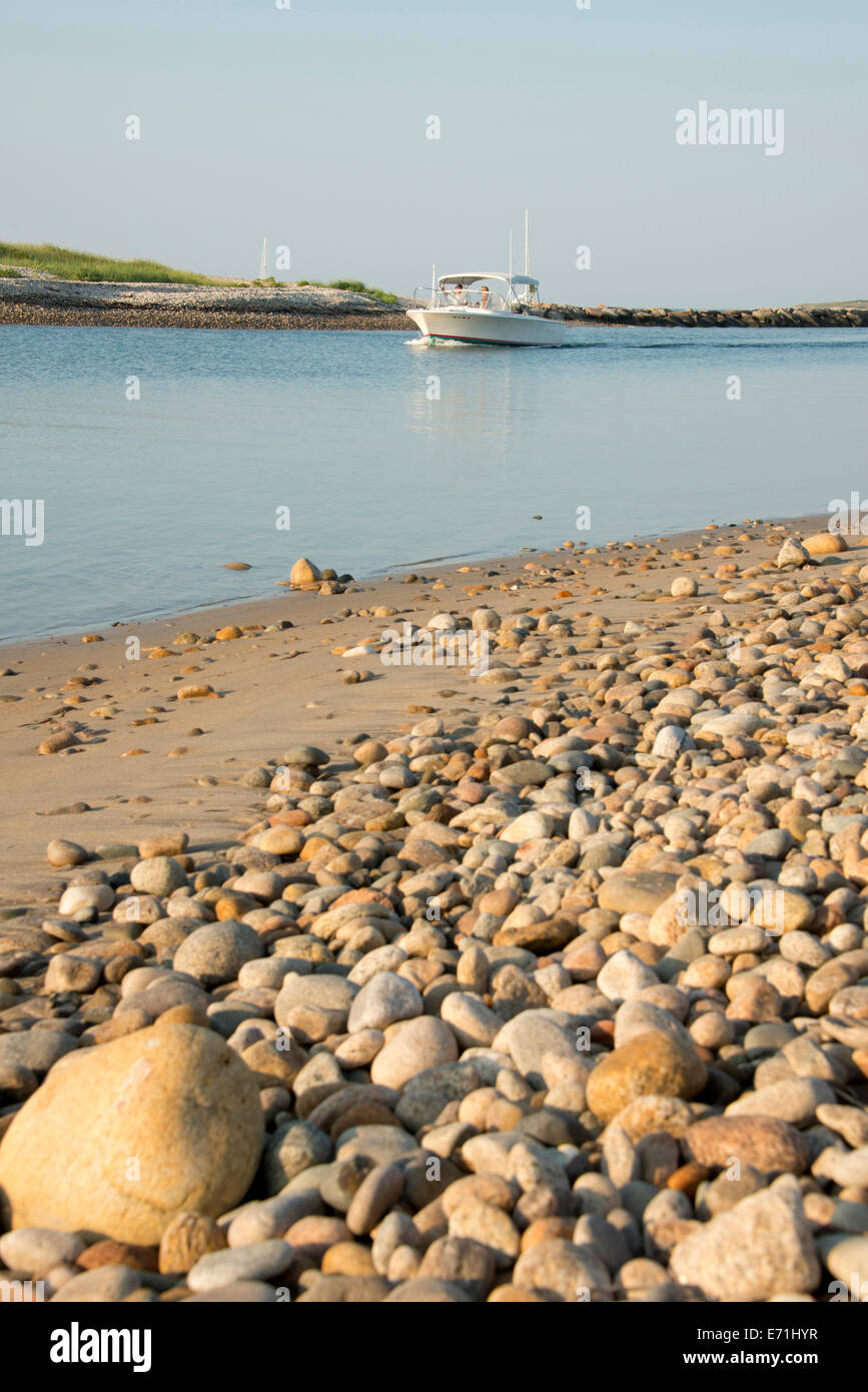 USA, Massachusetts, Elizabeth Islands, Cuttyhunk Island, Gosnold. Rocky ...