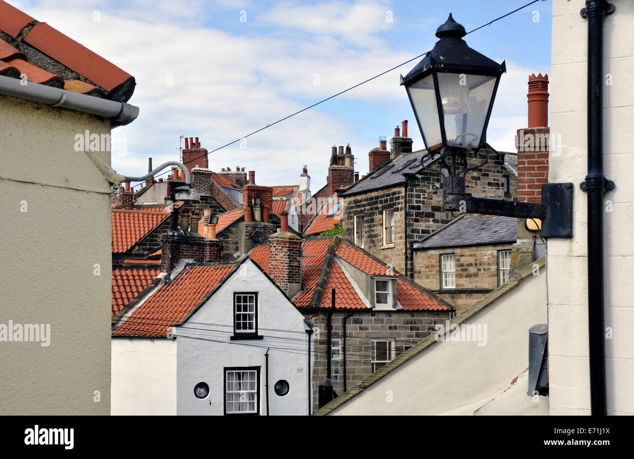Street view robin hoods bay hi-res stock photography and images - Alamy