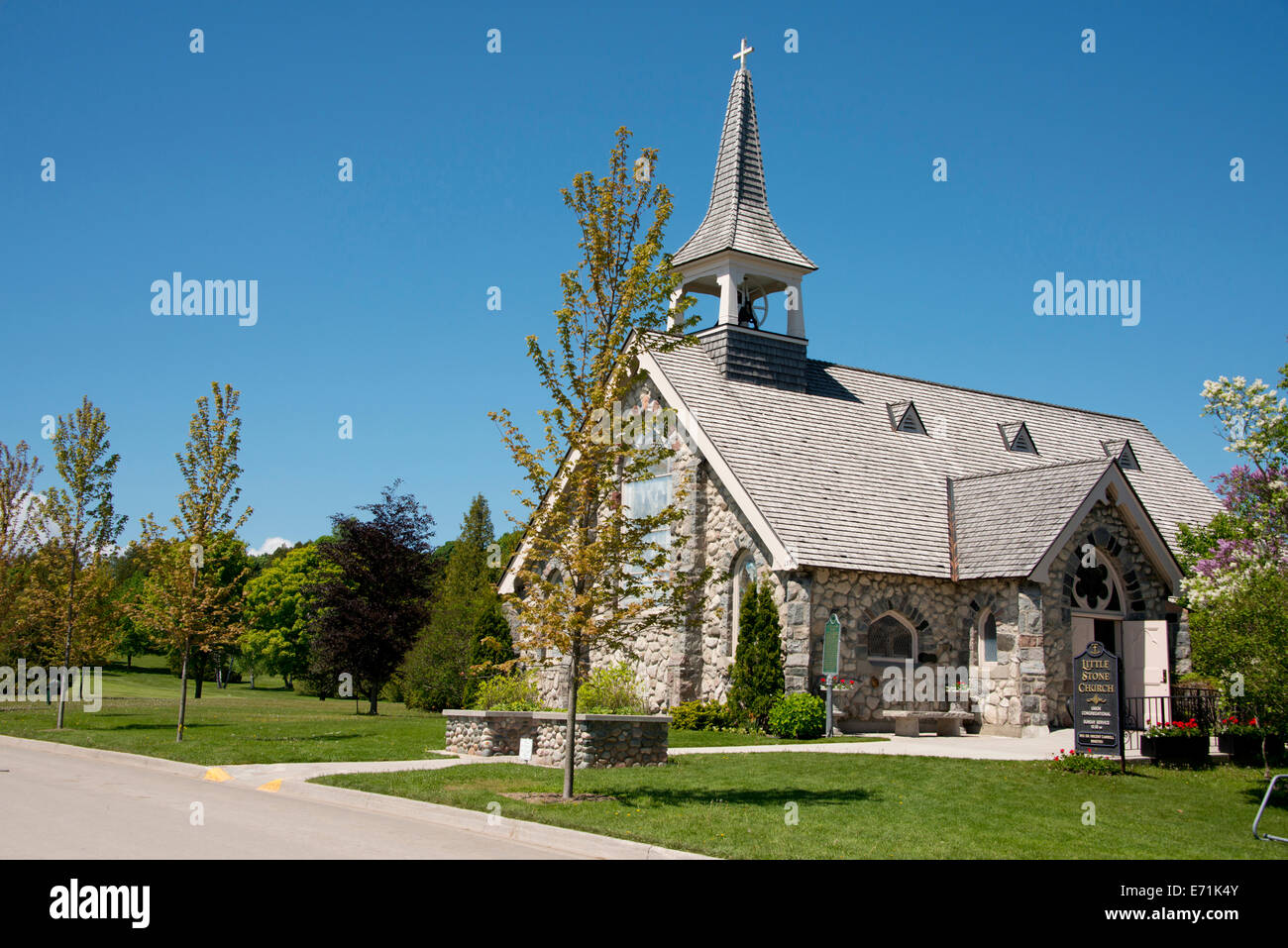 USA, Michigan, Mackinac Island. Cadotte Ave., historic Little Stone ...