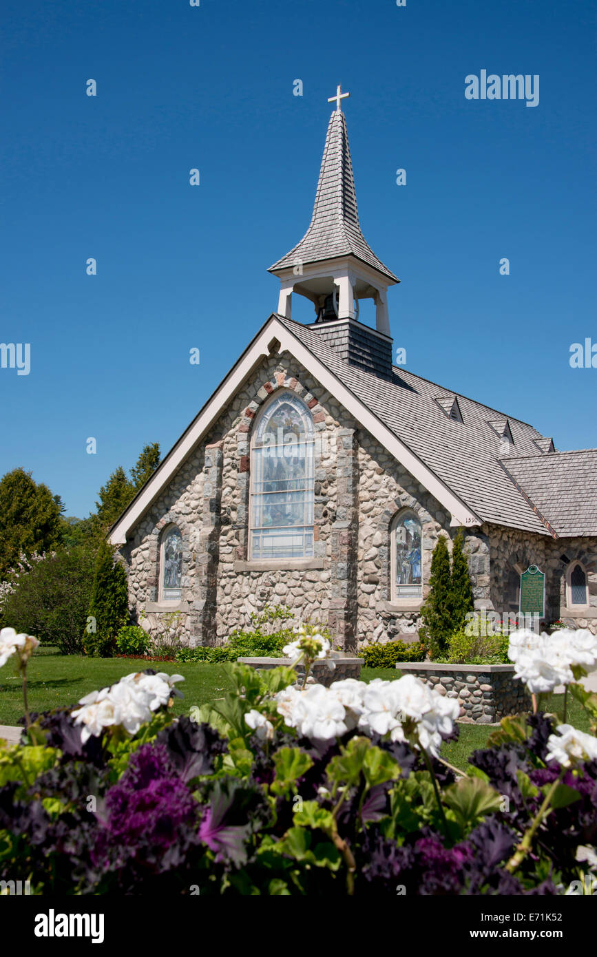 USA, Michigan, Mackinac Island. Cadotte Ave., historic Little Stone ...
